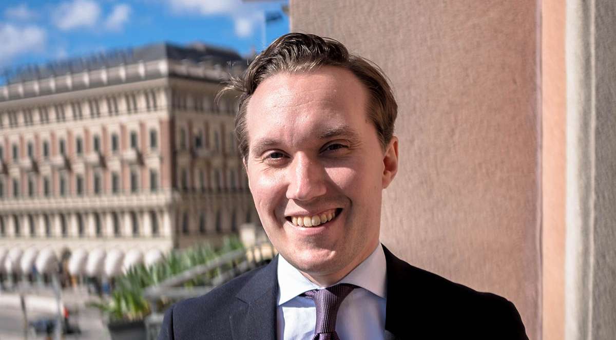 Swedish top somm Fredrik Lindfors leaves the restaurant floor - Star ...