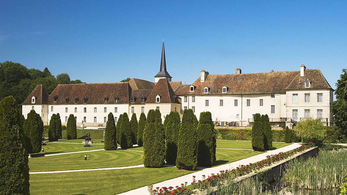 Vintec Club's ten years anniversary celebration in Burgundy - Star Wine ...